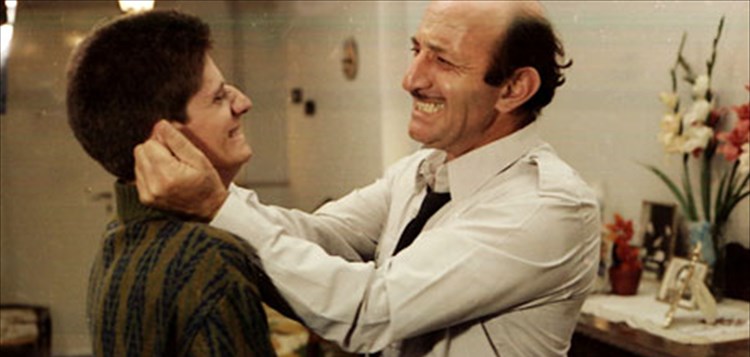 ΜΑΘΕ ΠΑΙΔΙ ΜΟΥ ΓΡΑΜΜΑΤΑ (1981) | Σινεμά | clickatlife